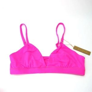 SKIMS | Intimates & Sleepwear | Nwt Skims Fits Everybody Triangle ...